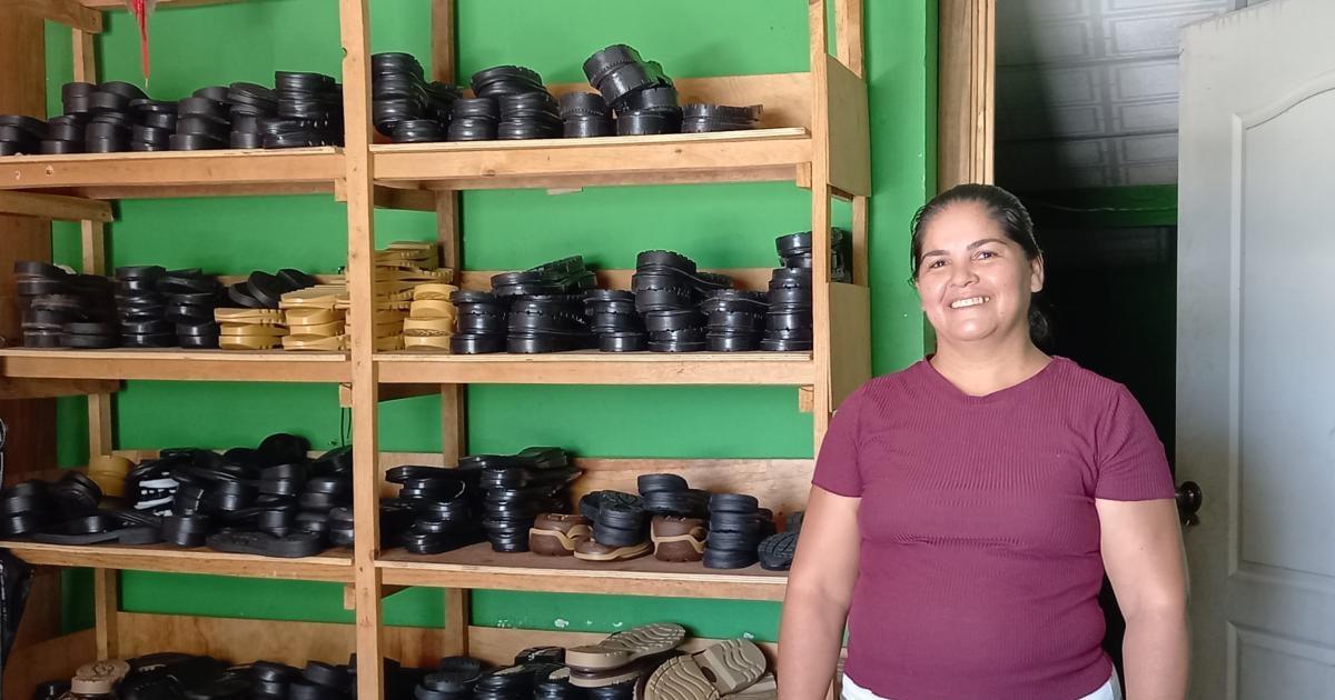 Angela Lorena from El Salvador's loan has been funded! | Kiva