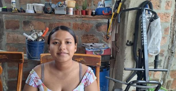 Lend to Maholy Alicia in Ecuador | Kiva